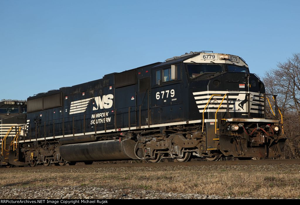 NS 6779
